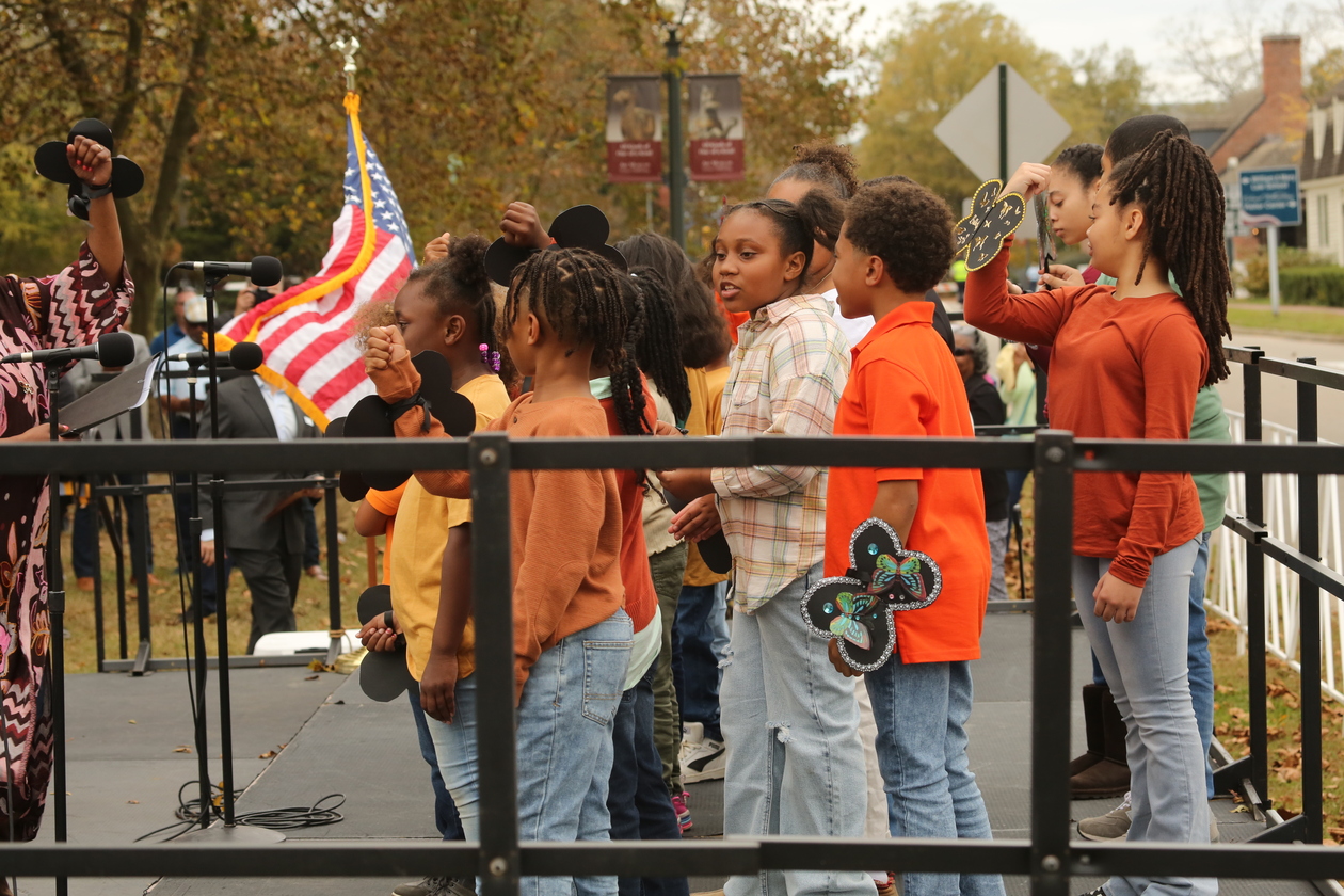 Bray School dedication prompts celebration, reflection – W&M News